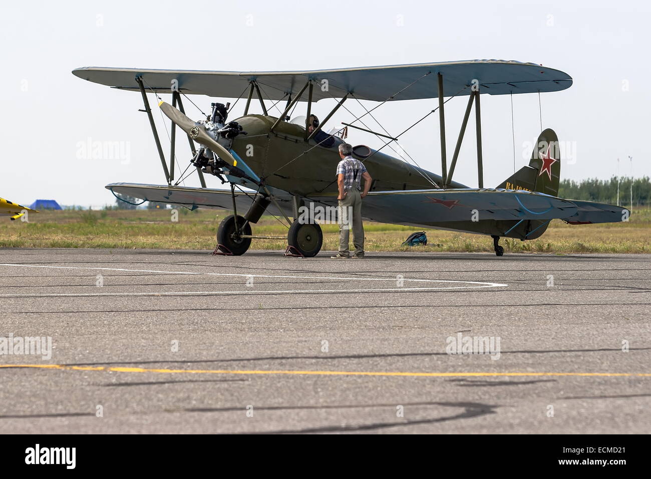 Po 2 airplane hi-res stock photography and images - Alamy