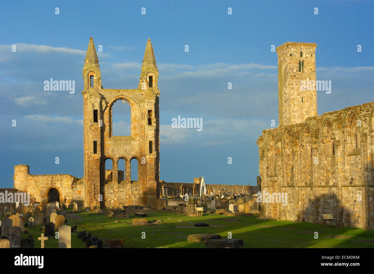 Run down church uk hi-res stock photography and images - Alamy