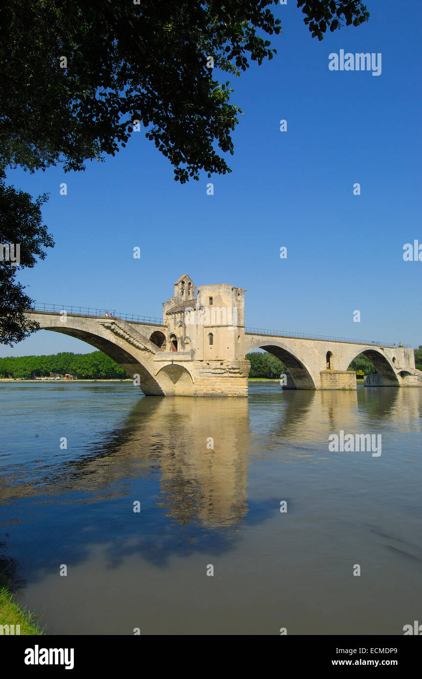 Bridge river rhone hi-res stock photography and images - Alamy