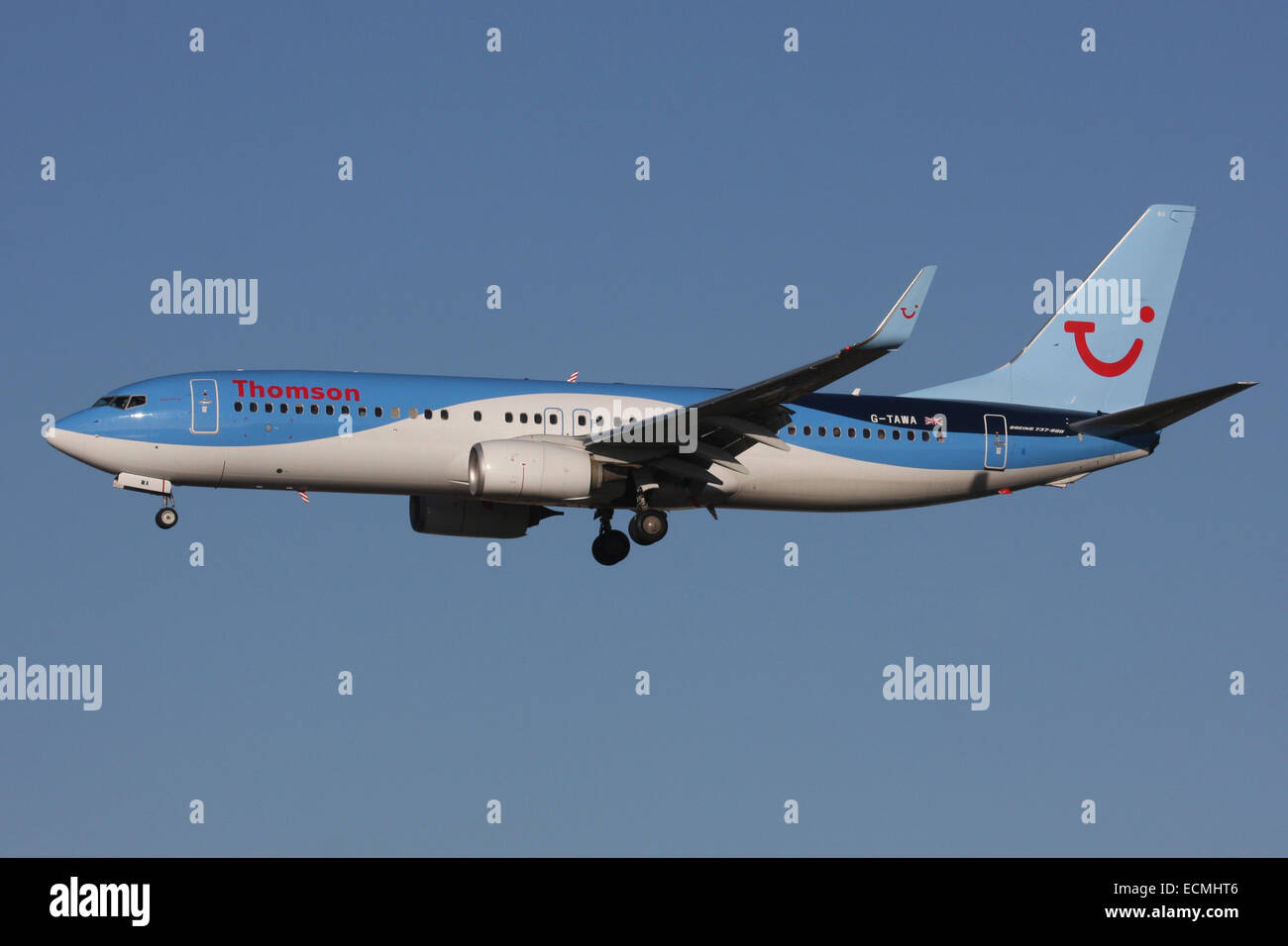 thomson tui 737 800 Stock Photo - Alamy