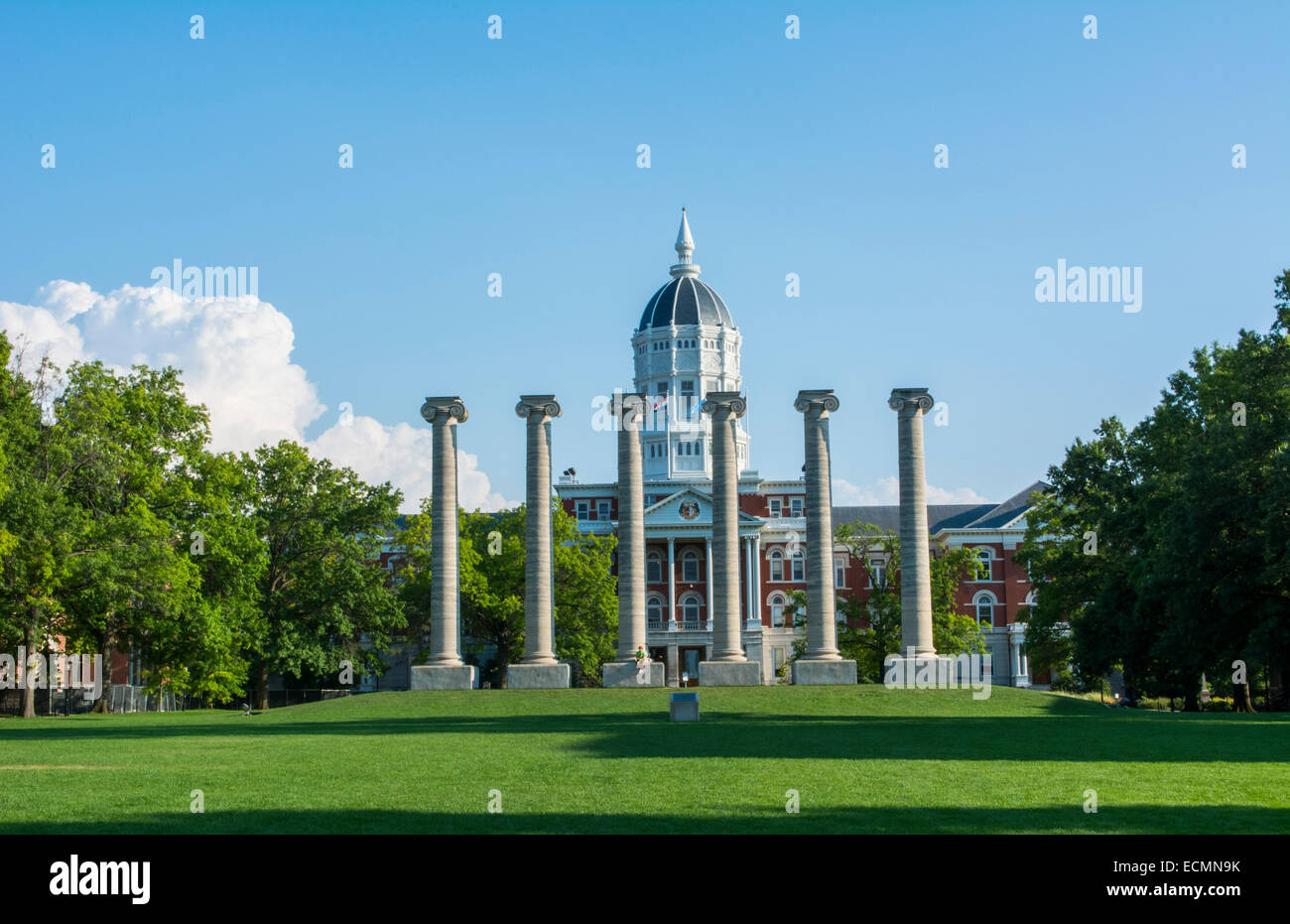 Columbia Missouri University of Missouri Jesse Hall and The Columns ...