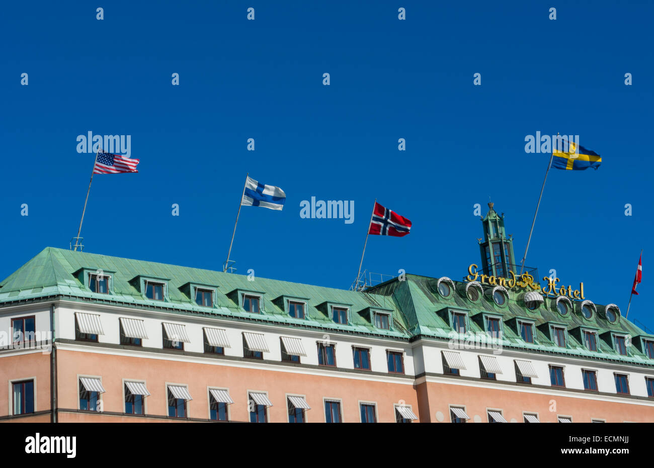 Hotel flags hi-res stock photography and images - Alamy