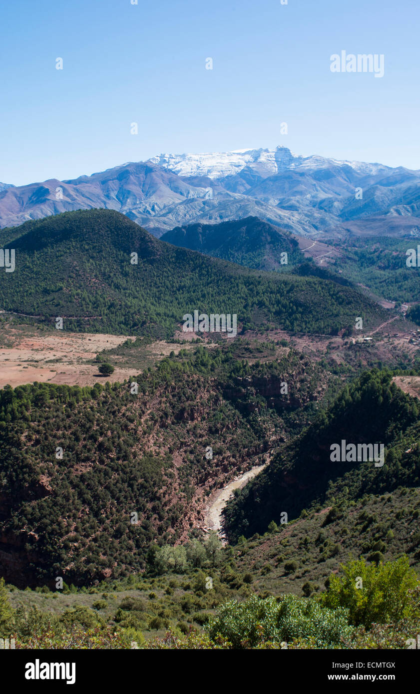 Mountains slopes hi-res stock photography and images - Alamy