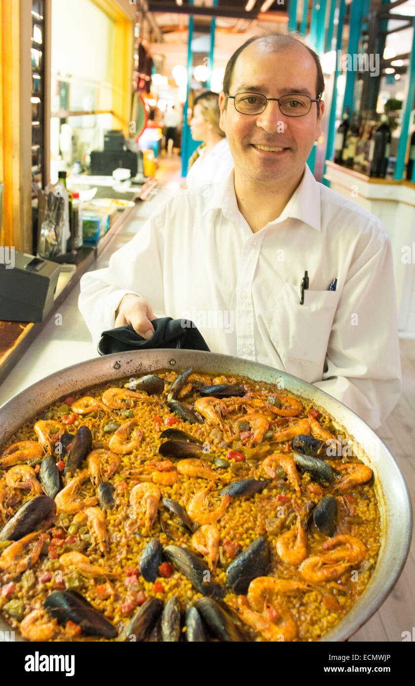 Barcelona Spain tapasCosta Gallega Tapas Restaurant counter waiter ...