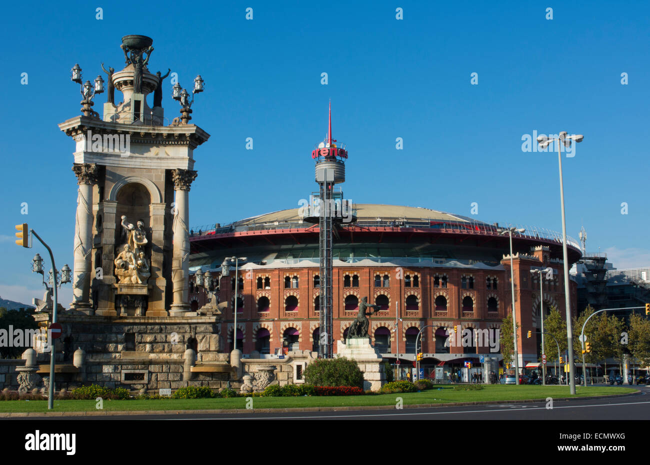 Barcelona Spain traffic in circle called Plaza de Espana and the Arenas ...