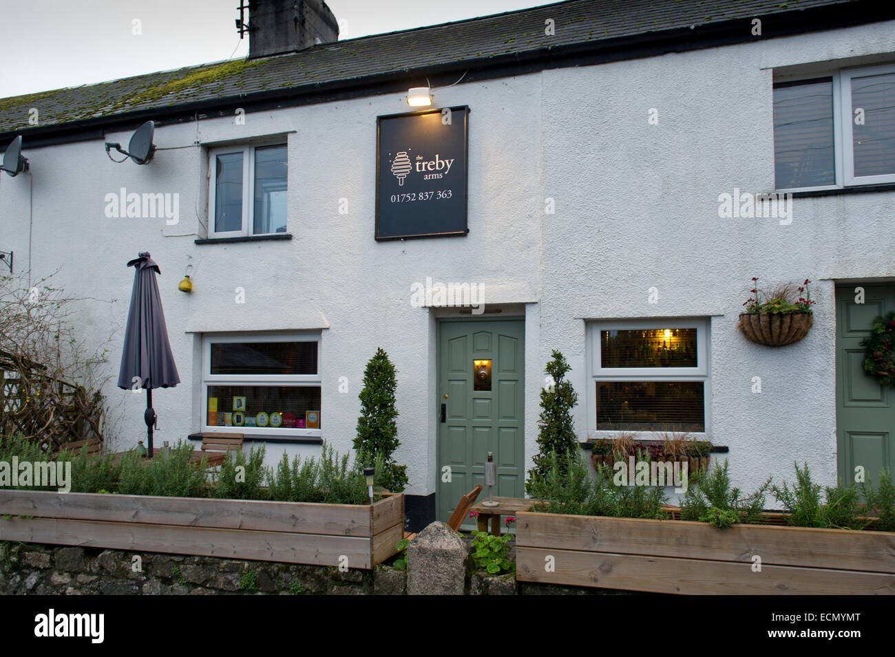 Sparkwell hi-res stock photography and images - Alamy