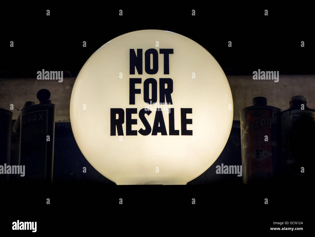 Resale hi-res stock photography and images - Alamy