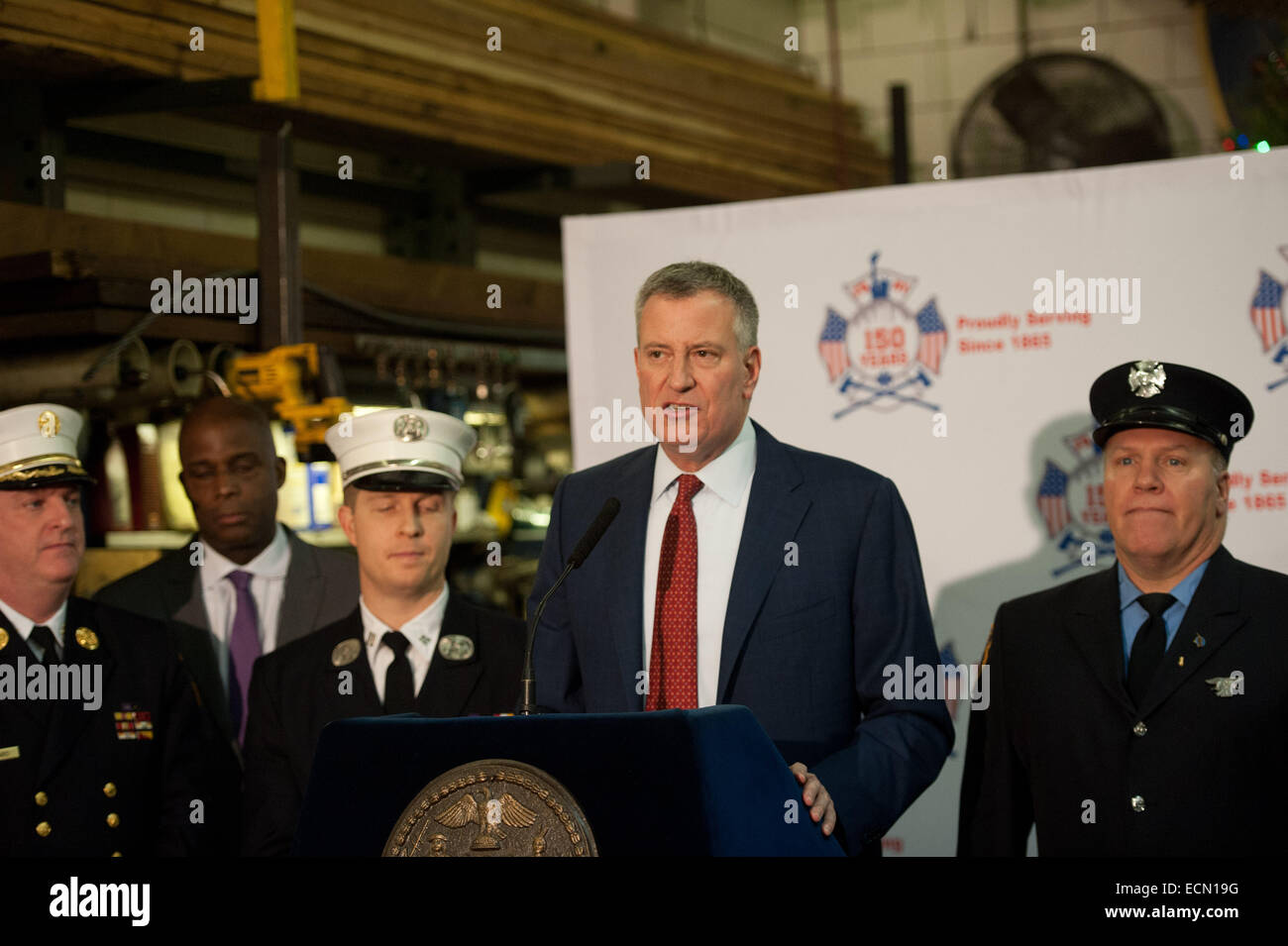 Manhattan, New York, USA. 16th Dec, 2014. Mayor BILL DE BLASIO with ...