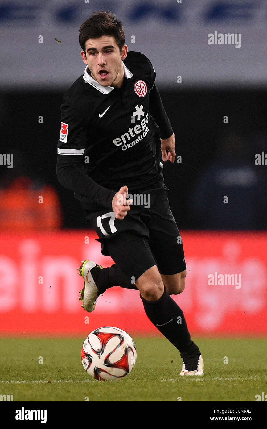 Cologne, Germany. 16th Dec, 2014. Mainz's Jairo Samperio runs with the ...