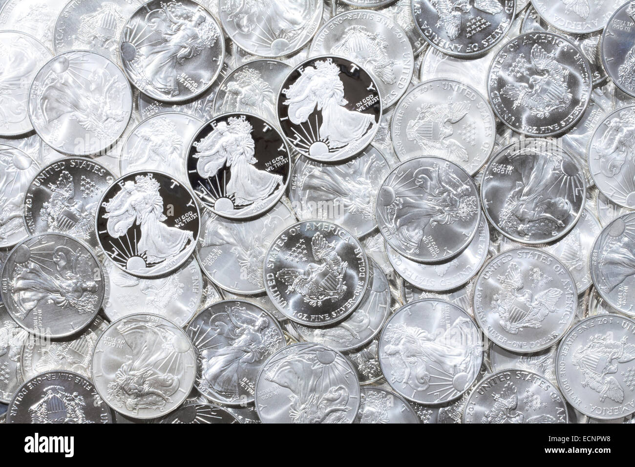 One dollar coins hi-res stock photography and images - Alamy