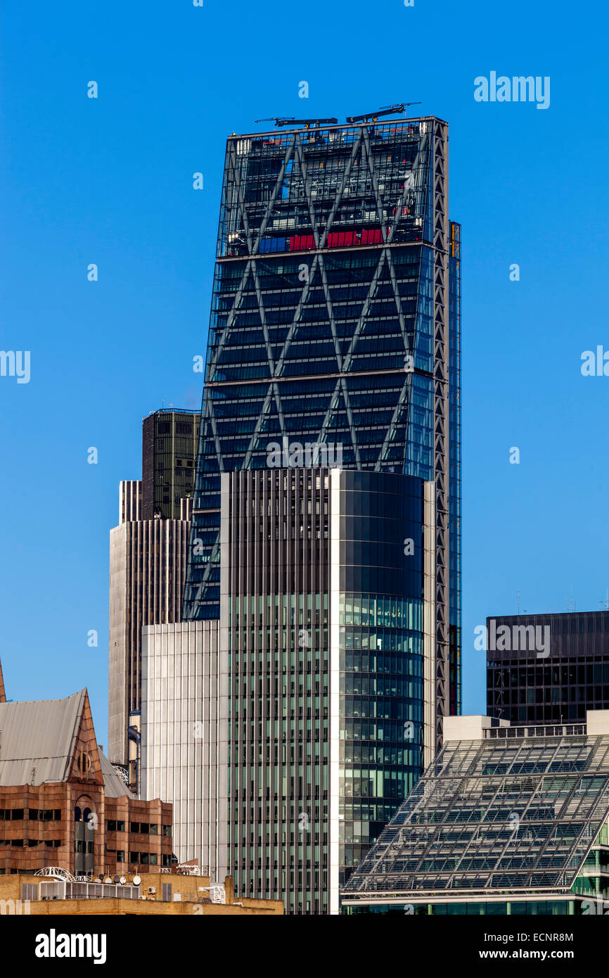 View leadenhall building hi-res stock photography and images - Alamy