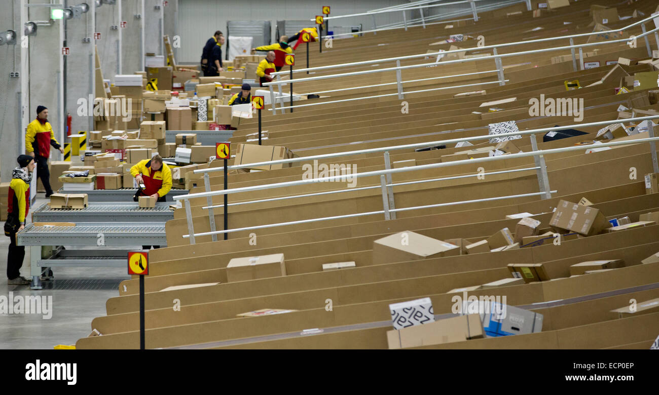 Dispatchment hi-res stock photography and images - Alamy