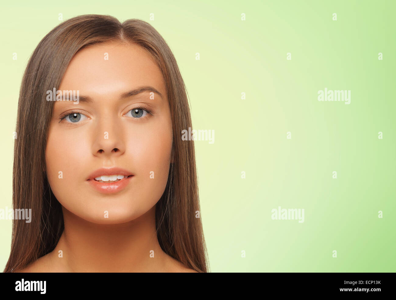 beautiful young woman with bare shoulders Stock Photo - Alamy