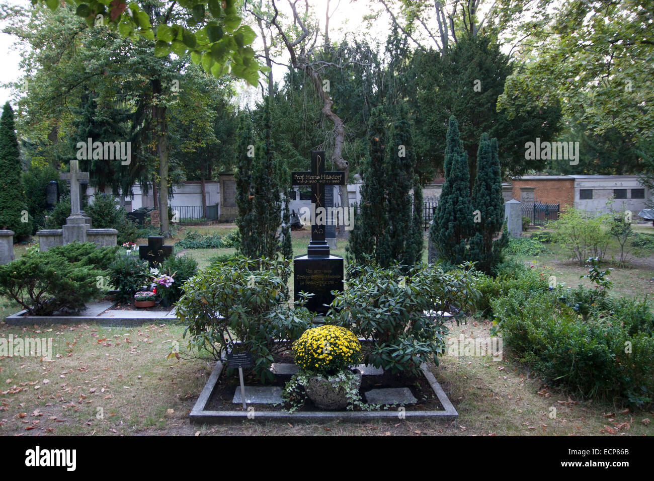 Cemetery Graveyard Grave Berlin Germany Stock Photo - Alamy