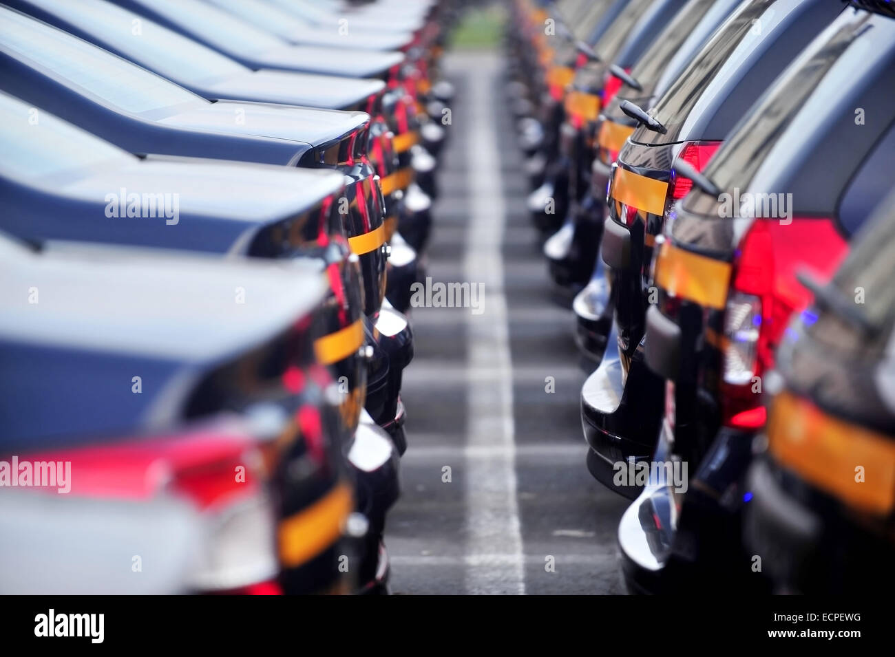 Brand new cars hi-res stock photography and images - Alamy