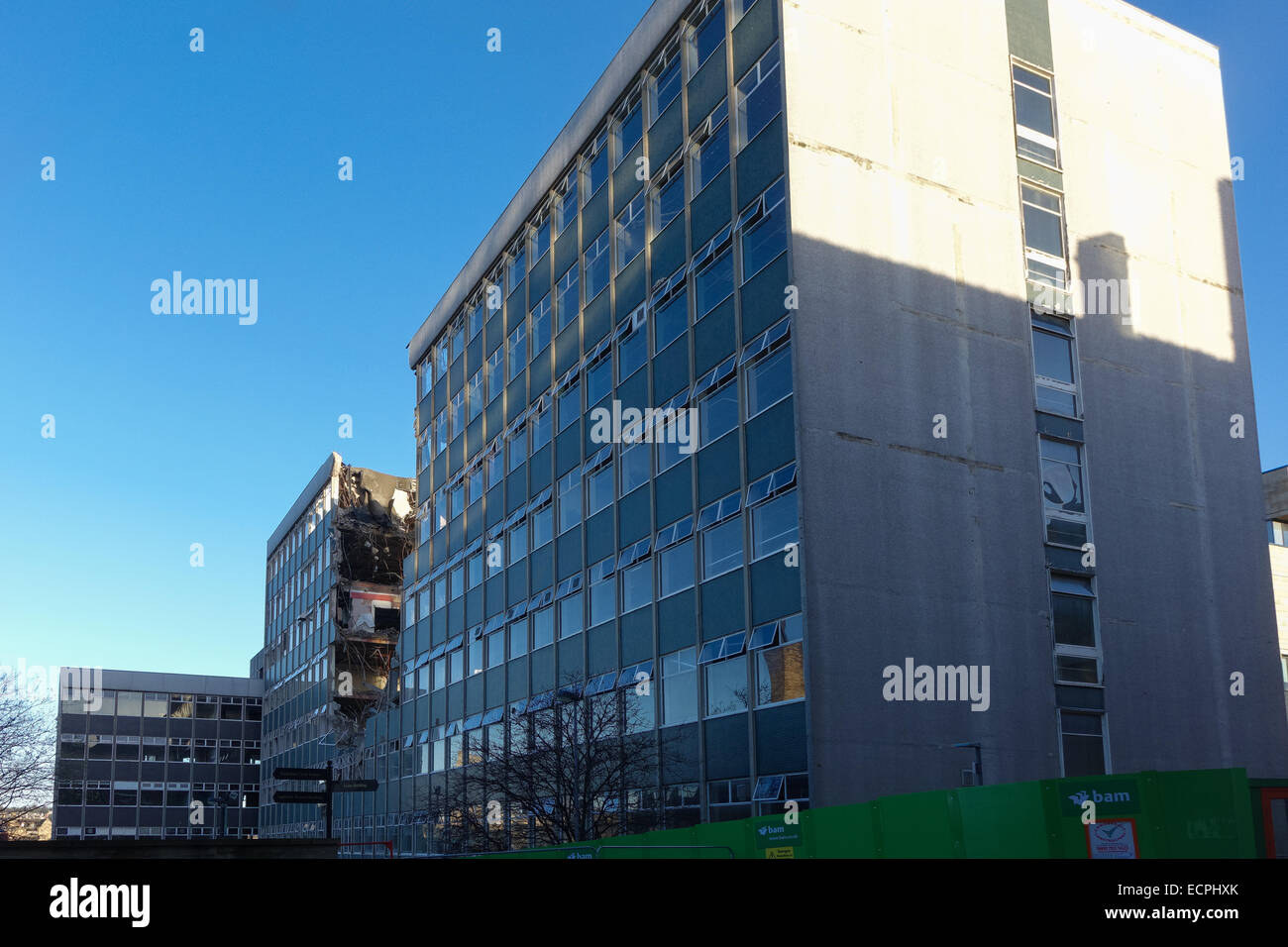 Bradford College Westbrook Building, demolition in progress Stock Photo ...
