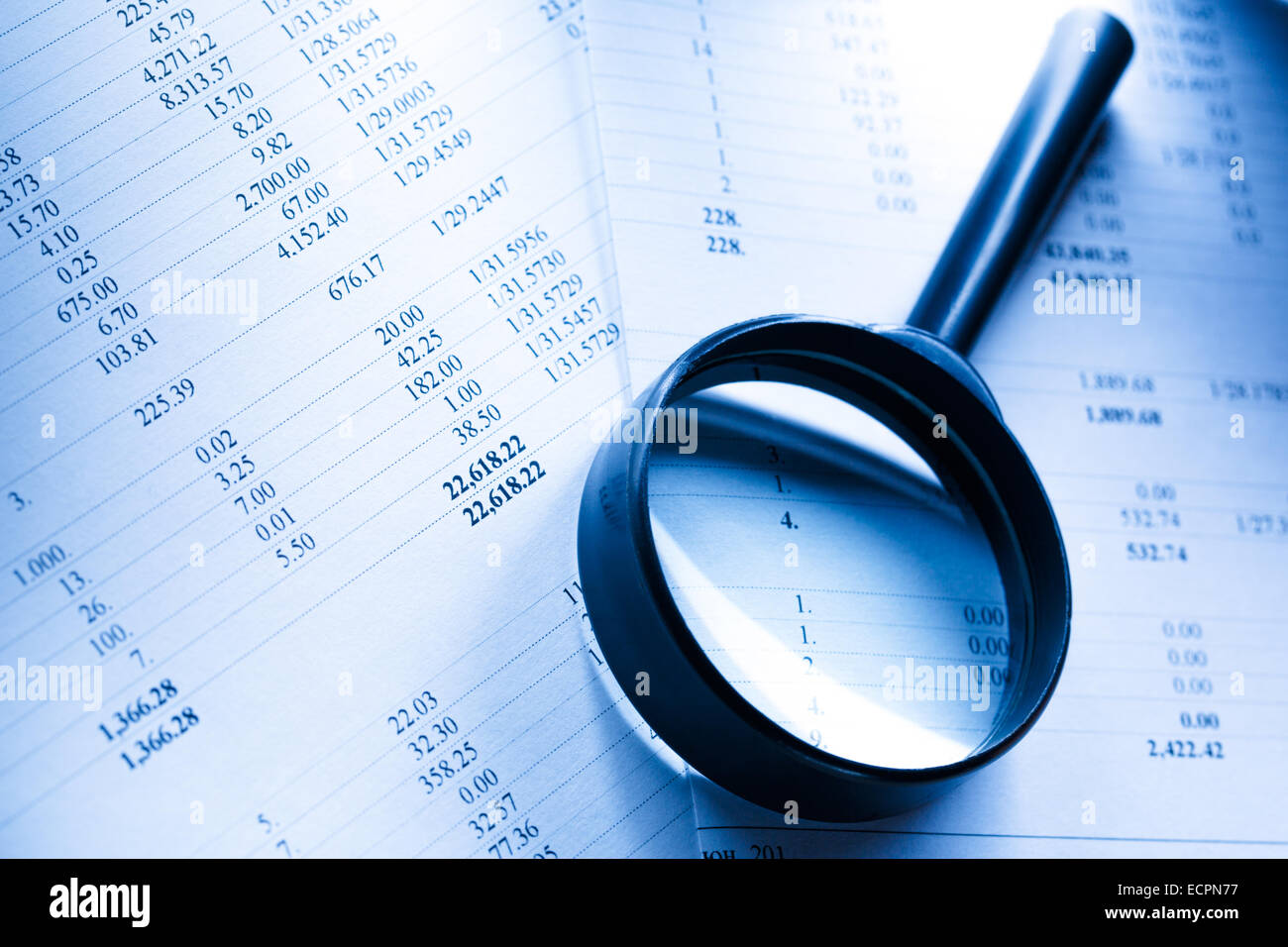 Budget paper hi-res stock photography and images - Alamy