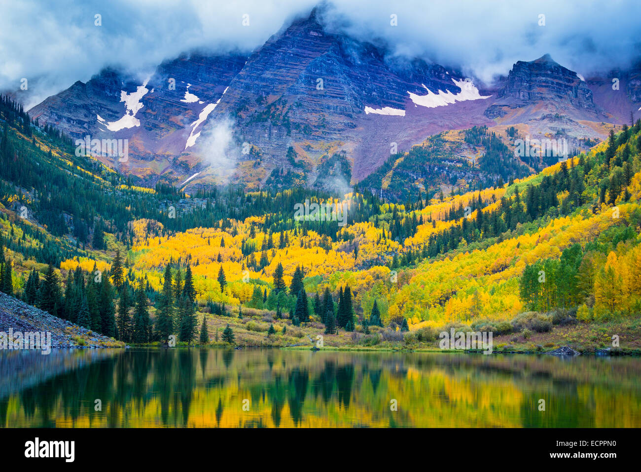 The Maroon Bells are two peaks in the Elk Mountains, Maroon Peak and ...