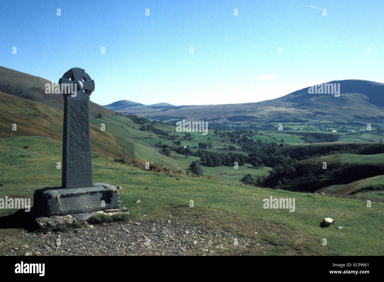 The Hawell shepherds monument on the path up Skiddaw from Keswick ...