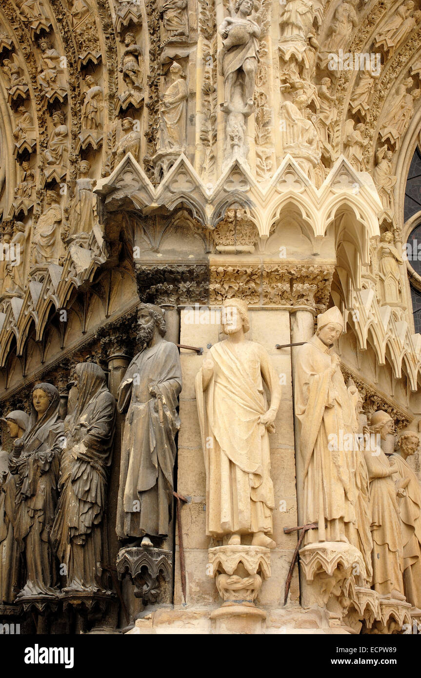 Statues, Reims Cathedral, Champagne, France, Europe Stock Photo - Alamy