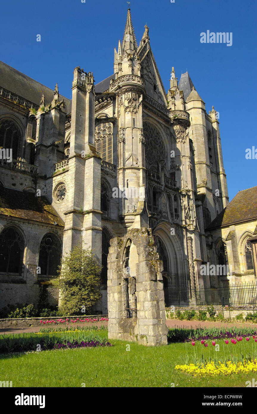 Senlis Cathedral, Picardy, France, Europe Stock Photo - Alamy