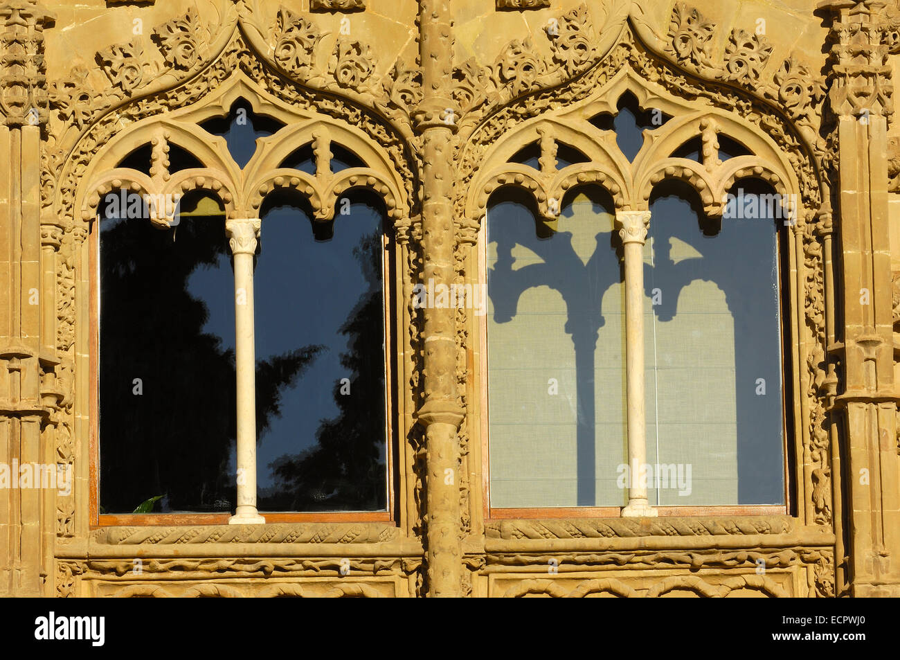 16th century windows hi-res stock photography and images - Alamy