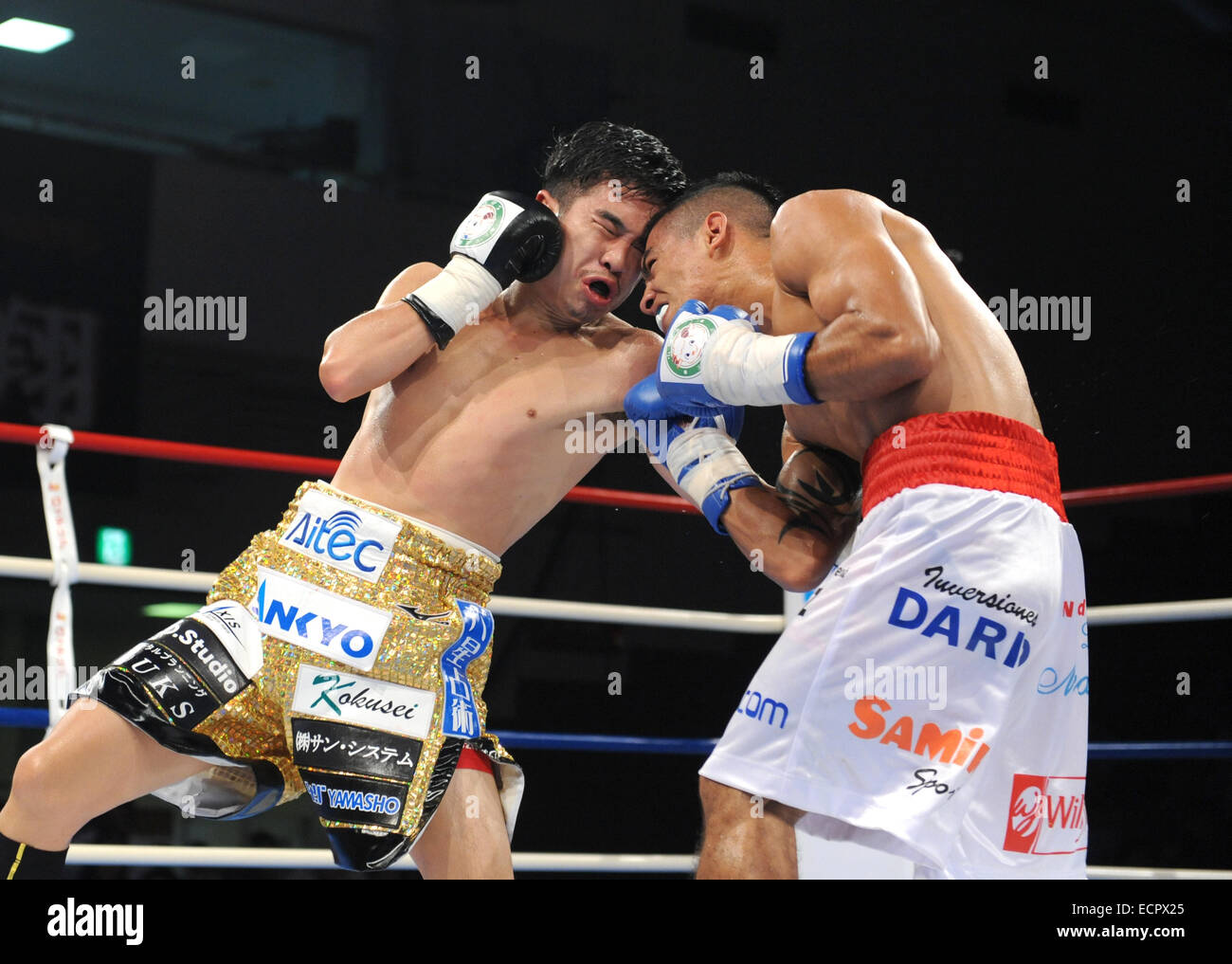 Tokyo, Japan. 16th Sep, 2014. (L-R) Kazuto Ioka (JPN), Pablo Carrillo ...