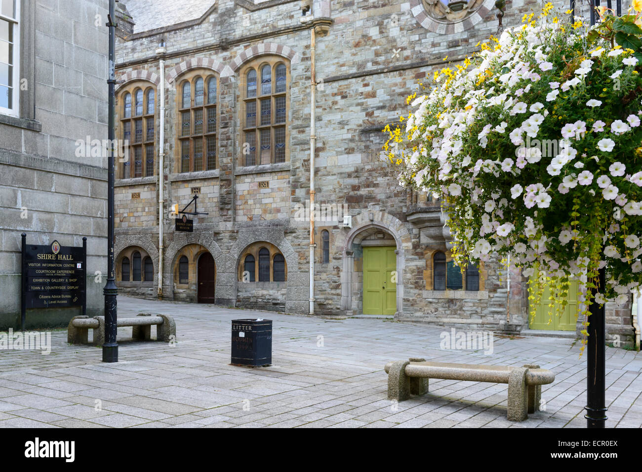 Benches cornwall hi-res stock photography and images - Alamy