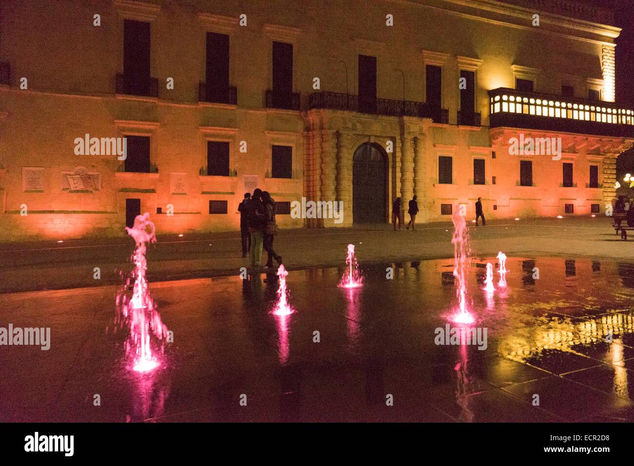 Saint Georges Square, Misrah San Gorg, in Valletta Stock Photo - Alamy
