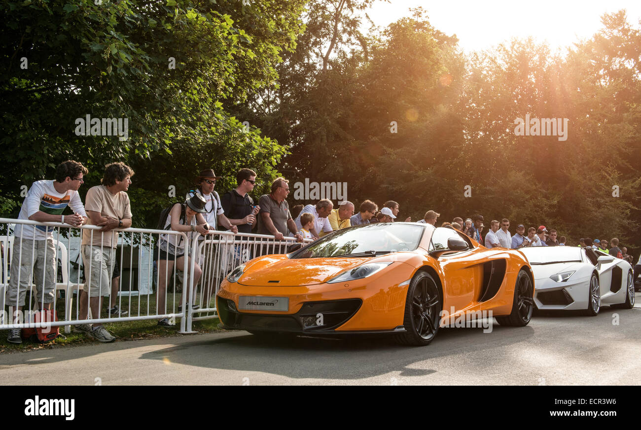 Waiting climb hi-res stock photography and images - Alamy