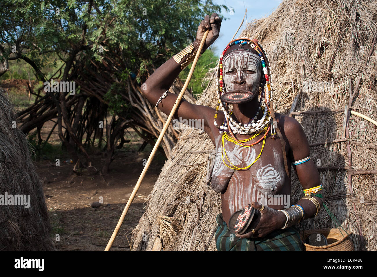 Portrait mursi woman lip plate hi-res stock photography and images - Alamy