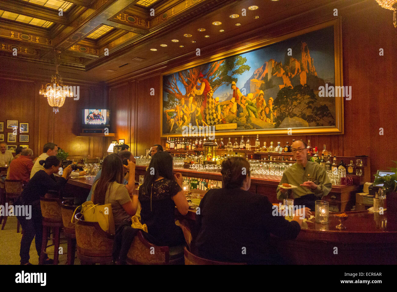 Pied piper hi-res stock photography and images - Alamy