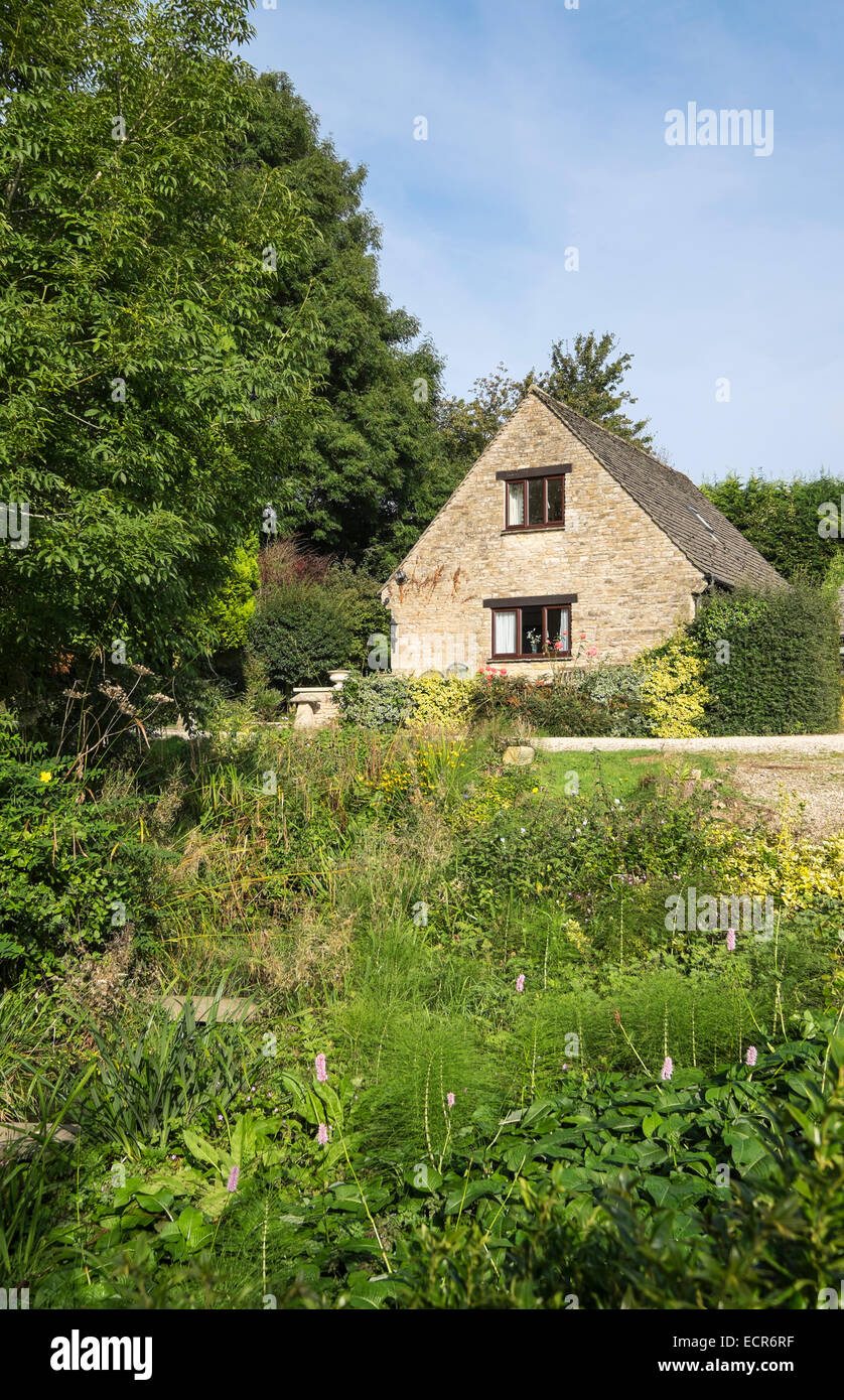 Cotswold country cottage and garden The Cotswolds Upper Rissington ...
