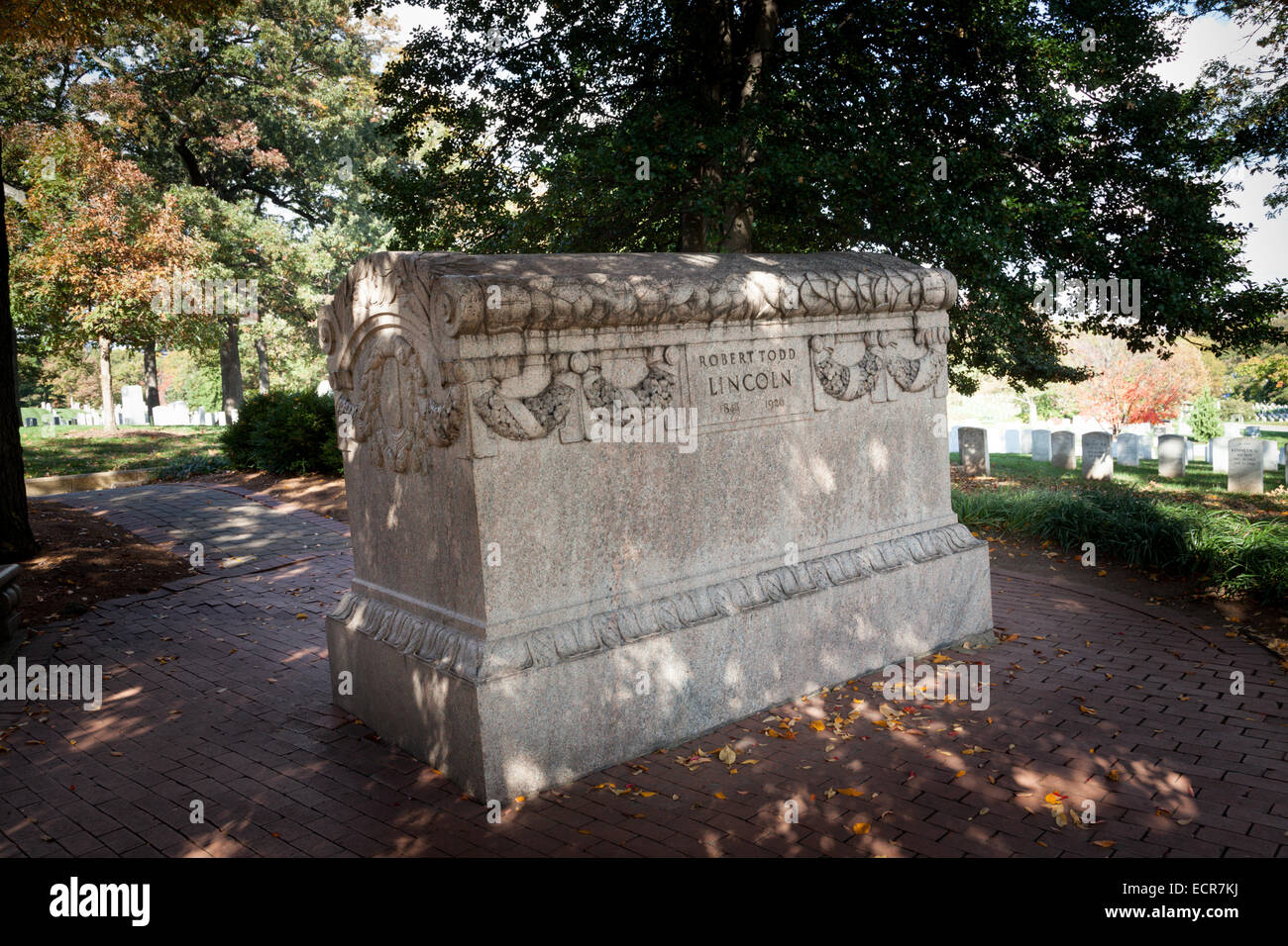 Robert Todd Lincoln Grave