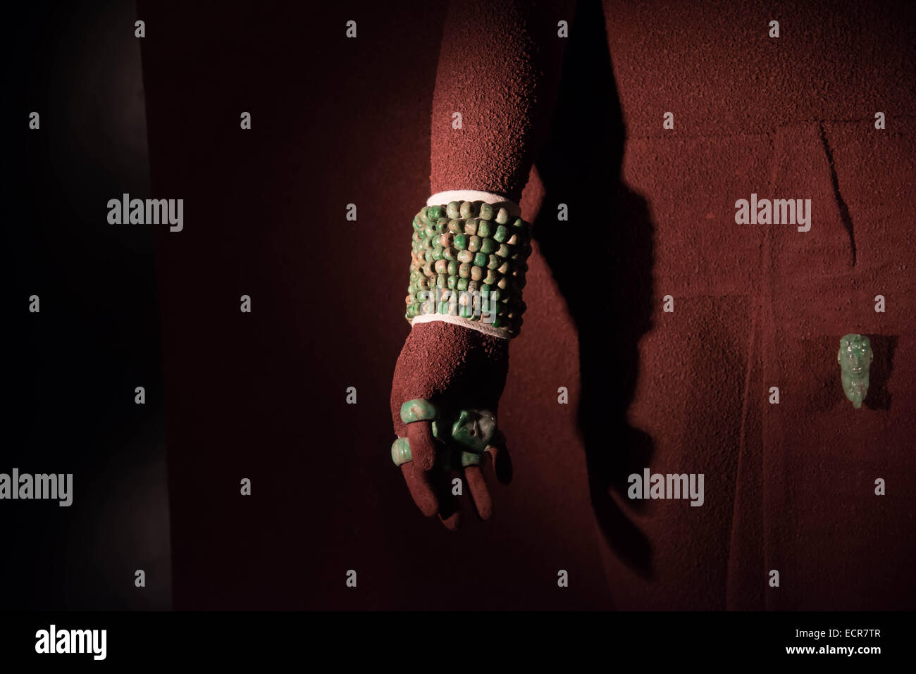 Hand of Lord K'inich Janaab' Pakal(603-683A.C) The National Museum of ...