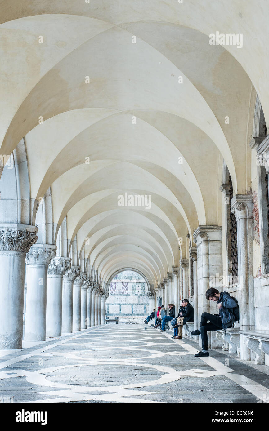 Covered walkway st marks venice hi-res stock photography and images - Alamy