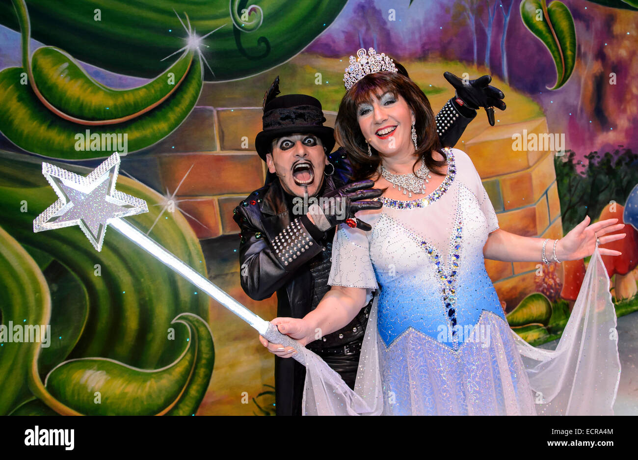 Jack and beanstalk panto hi-res stock photography and images - Alamy