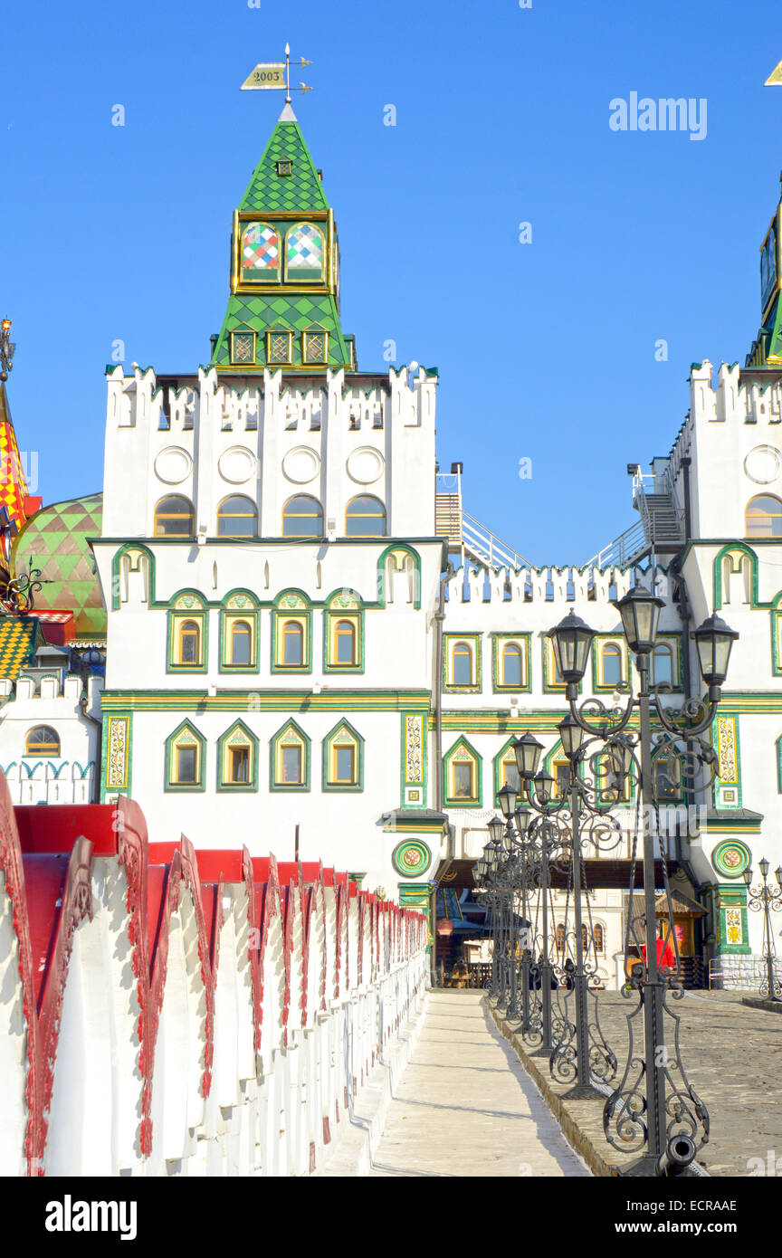 The Kremlin in Izmailovo Moscow Gates, lights, towers Stock Photo - Alamy