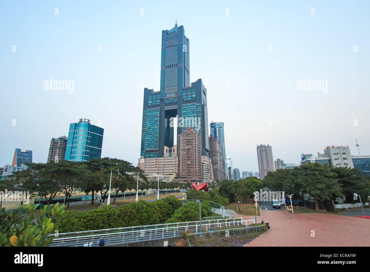 85 sky tower taiwan hi-res stock photography and images - Alamy