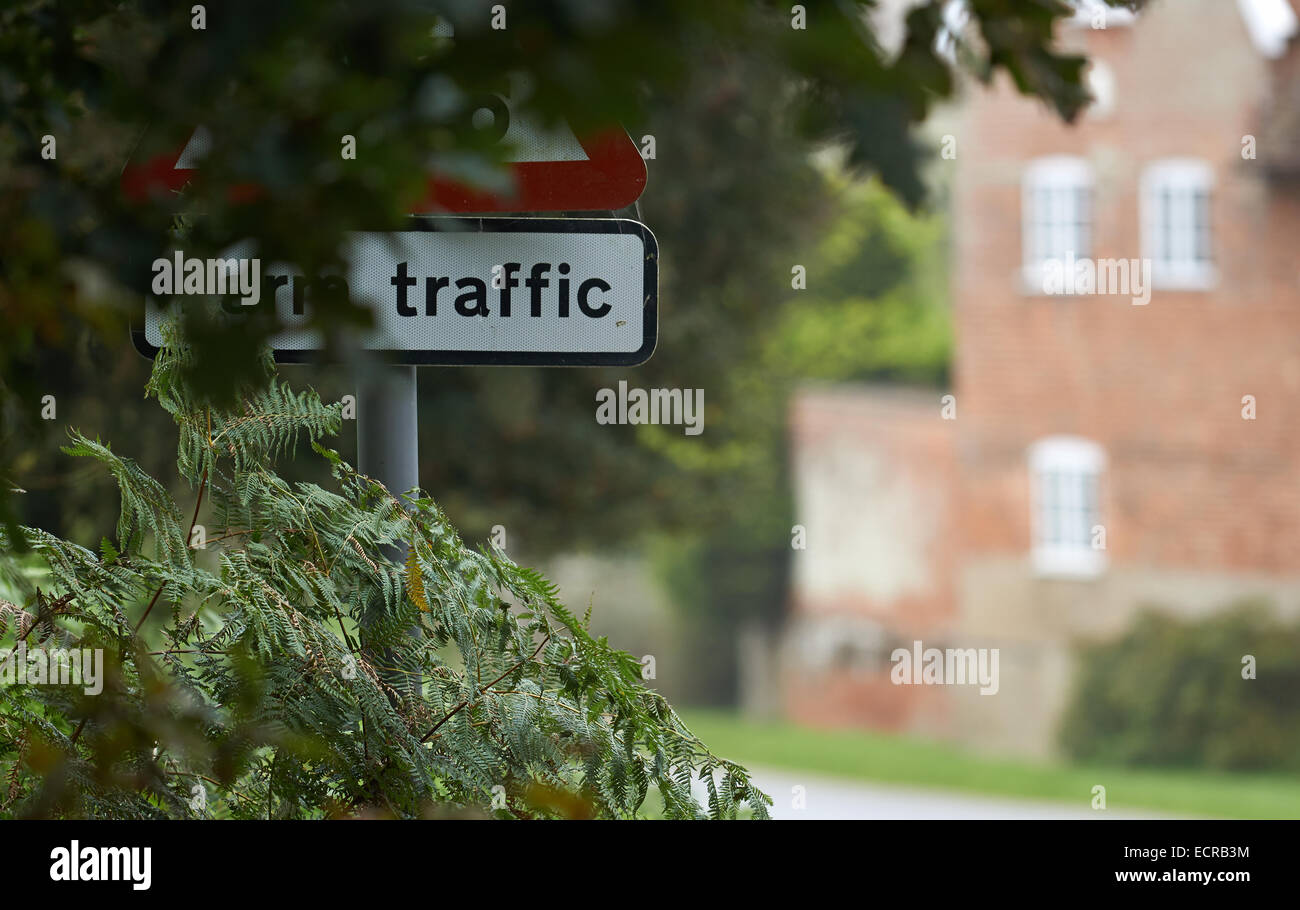 Farm traffic sign hi-res stock photography and images - Alamy
