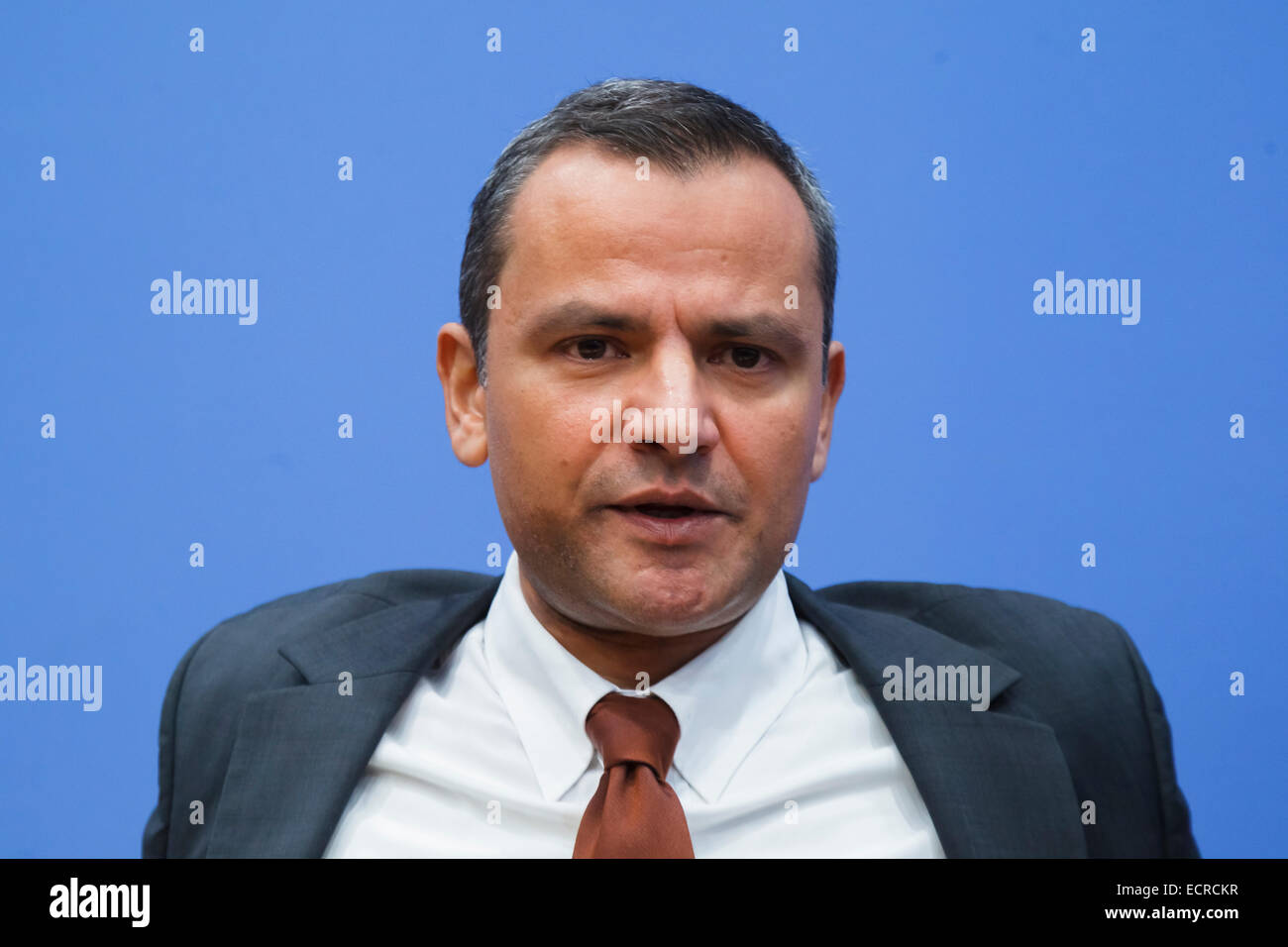 Berlin, Germany. 18th Dec, 2014. Sebastian Edathy gives statement and ...