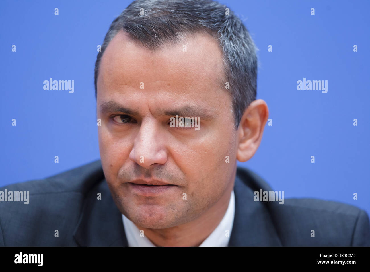 Berlin, Germany. 18th Dec, 2014. Sebastian Edathy gives statement and ...