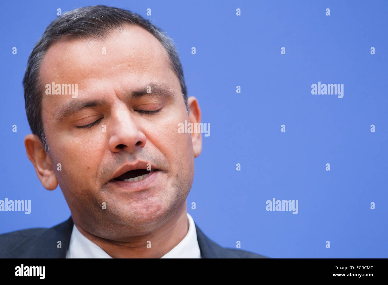 Berlin, Germany. 18th Dec, 2014. Sebastian Edathy gives statement and ...