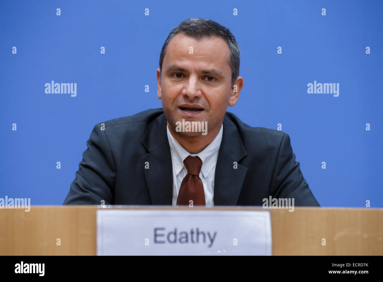 Berlin, Germany. 18th Dec, 2014. Sebastian Edathy gives statement and ...