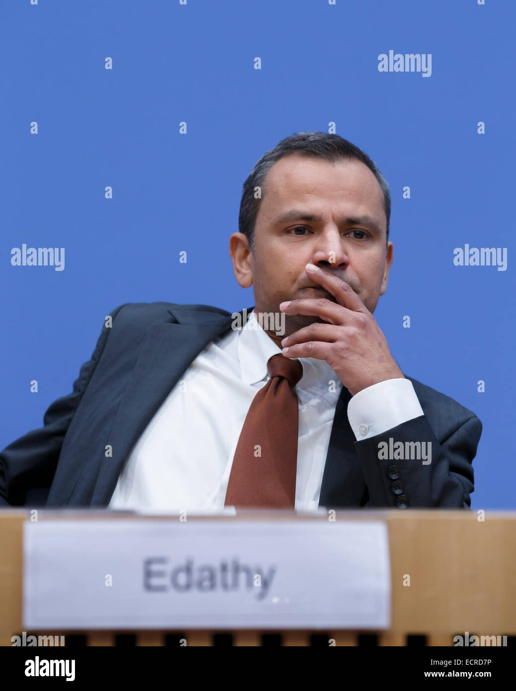 Berlin, Germany. 18th Dec, 2014. Sebastian Edathy gives statement and ...