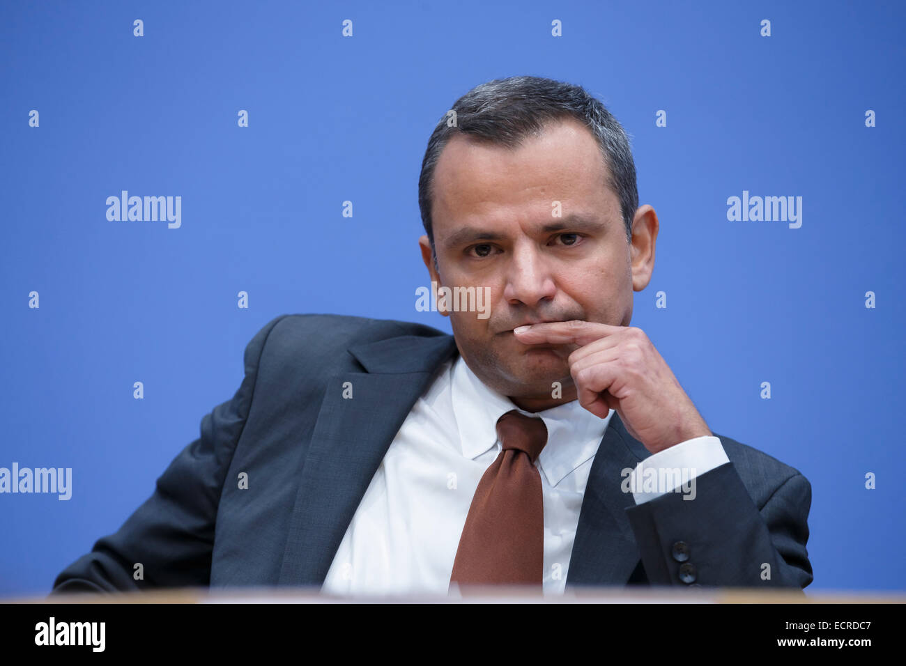 Berlin, Germany. 18th Dec, 2014. Sebastian Edathy gives statement and ...