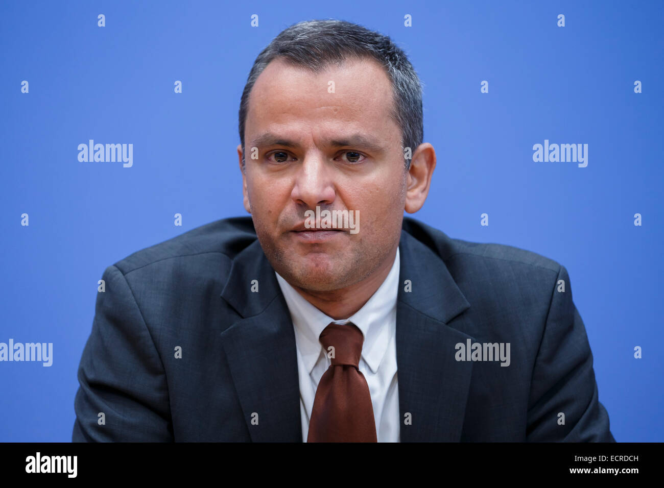 Berlin, Germany. 18th Dec, 2014. Sebastian Edathy gives statement and ...