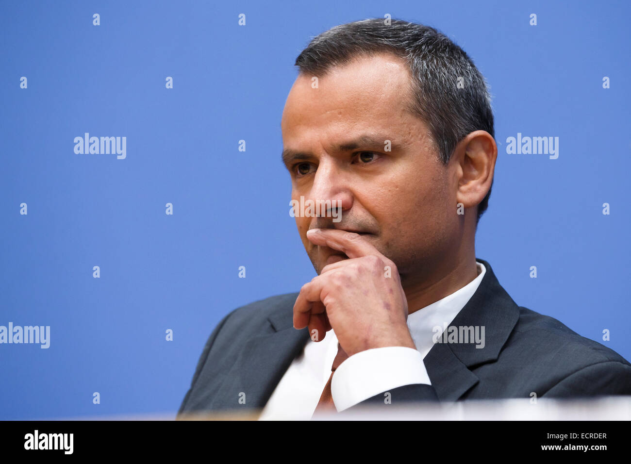 Berlin, Germany. 18th Dec, 2014. Sebastian Edathy gives statement and ...