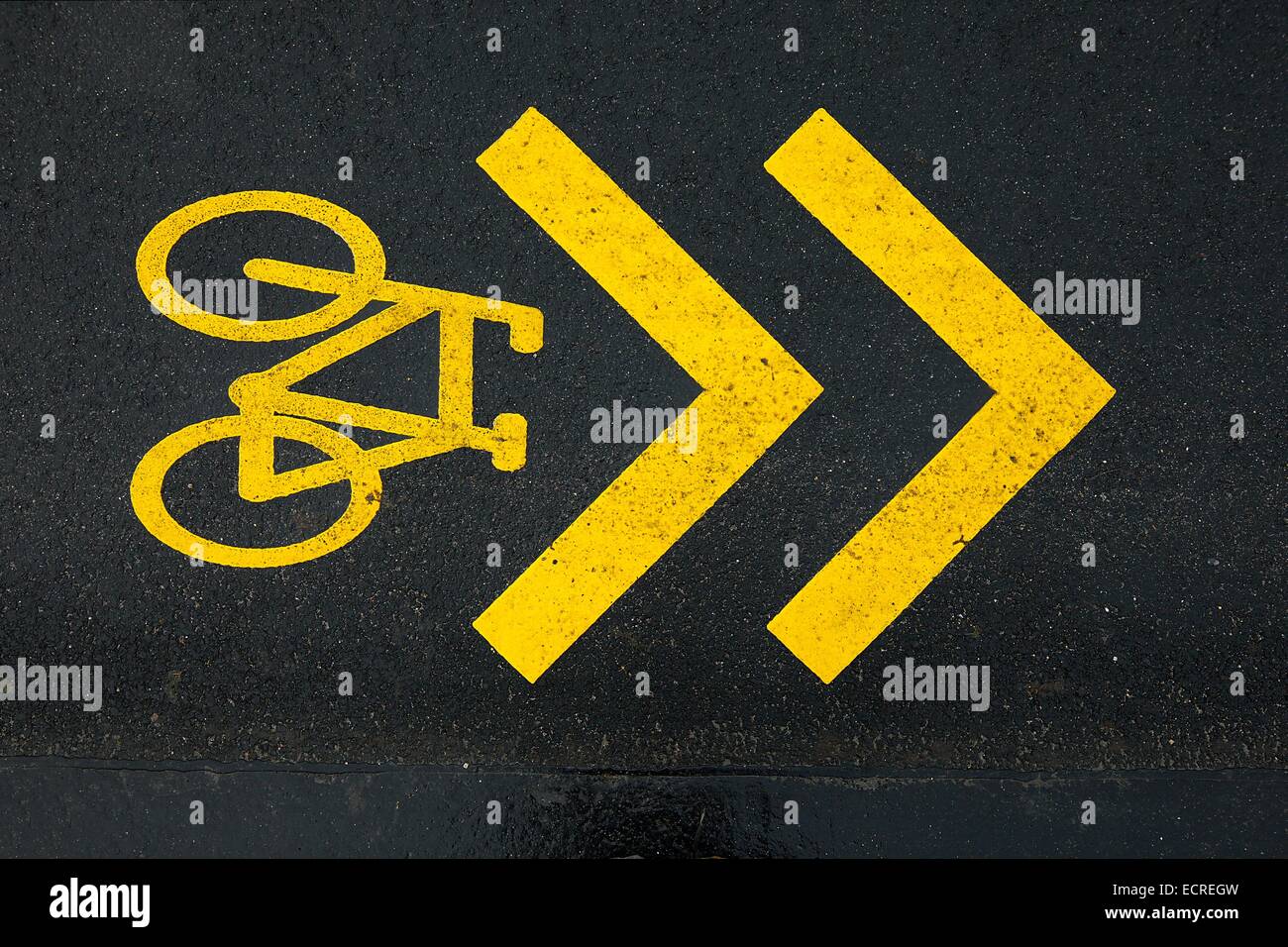 Bike lane symbol hi-res stock photography and images - Alamy
