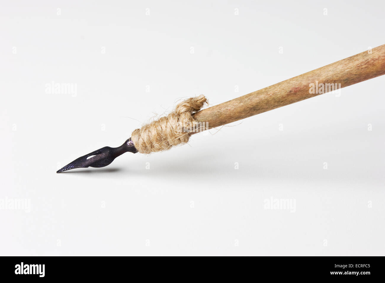 old ink pen Stock Photo - Alamy